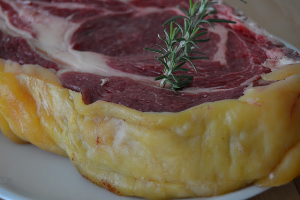 Gastronomía en verso | Chuletón de vaca gallega a la plancha con tirabeques